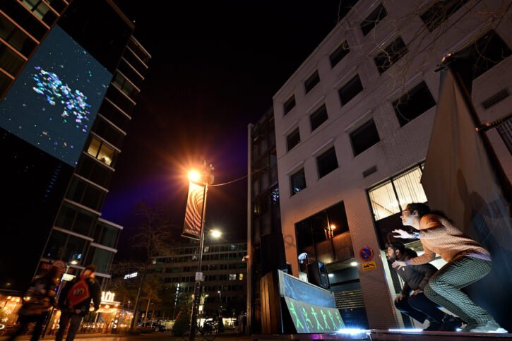 GLOW - Persinformatie