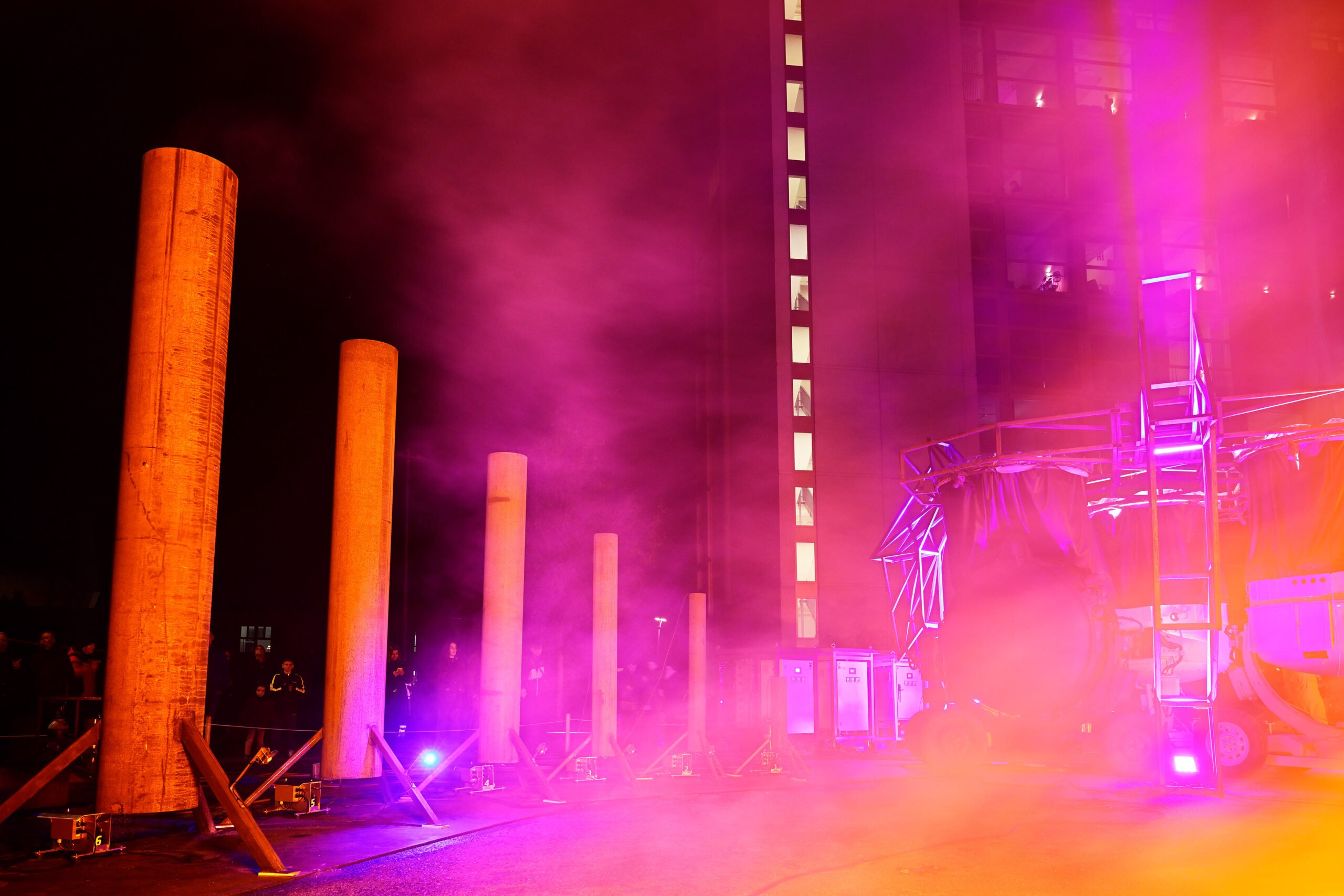 Explosion Light Organ - Kinetic Humor (Ivo Schoofs & Pépé Heijnen ...