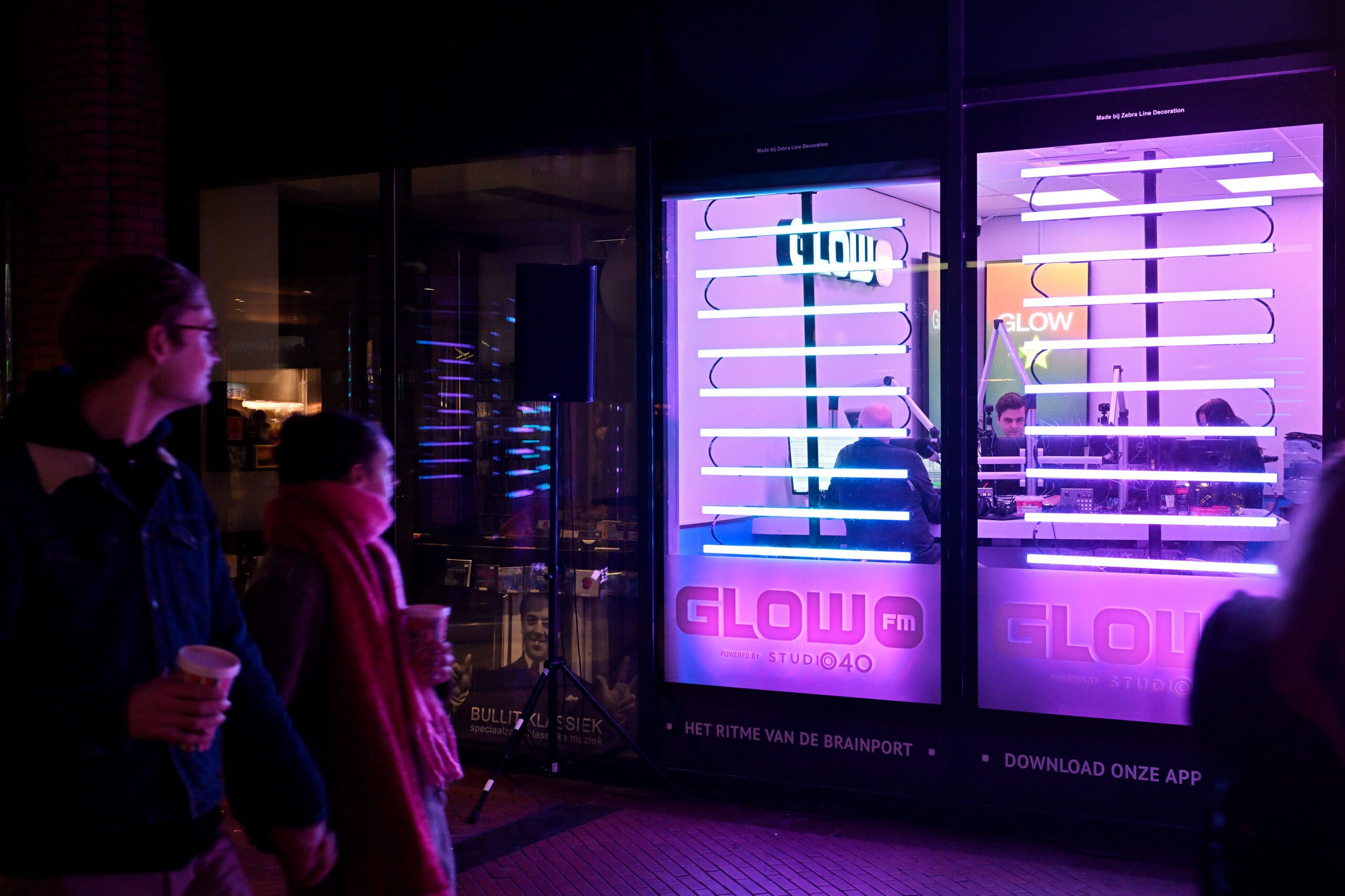 GLOW ON AIR | Studio040 - GLOW