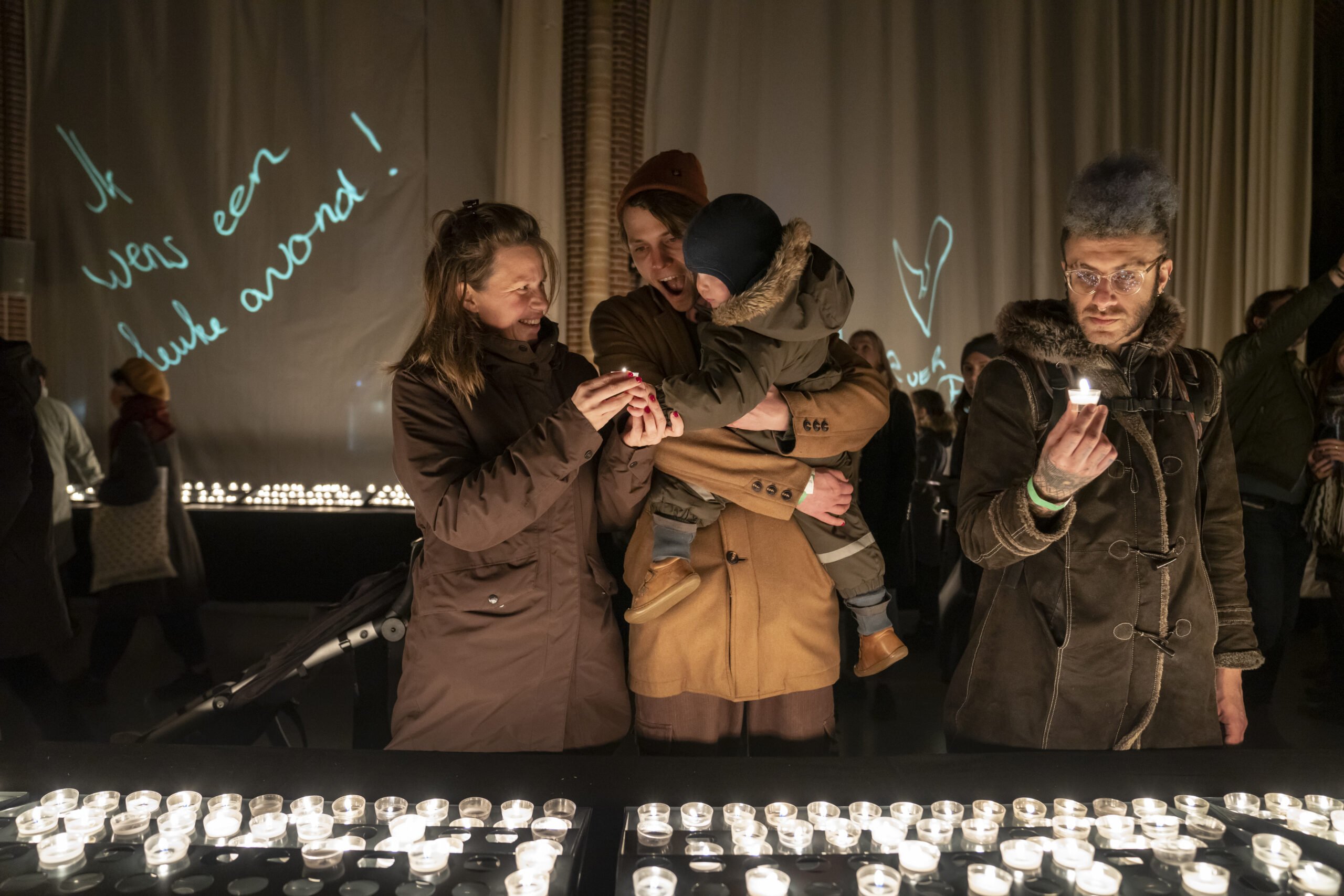 GLOW - Persinformatie