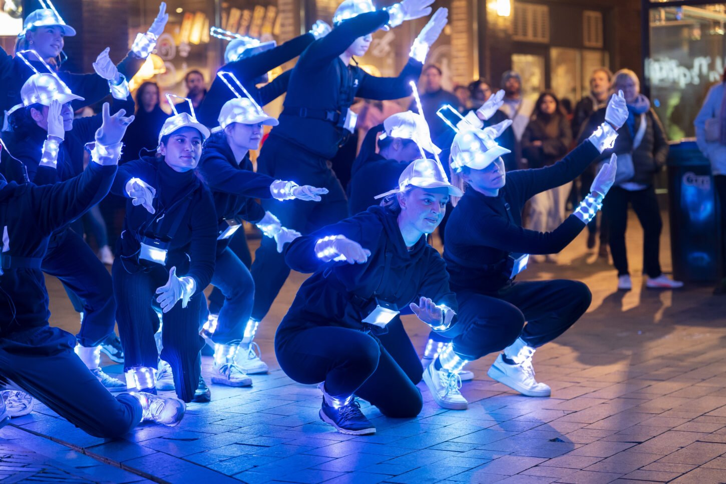 Light Parade - Onda Studio - GLOW